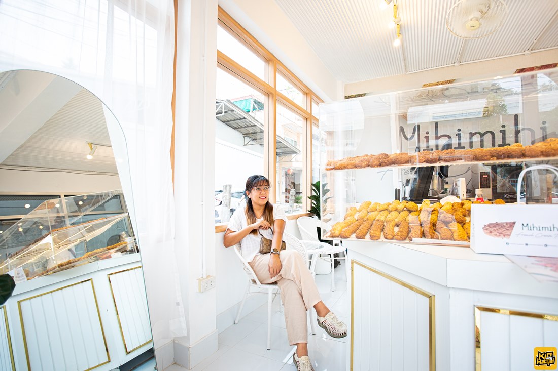 คาเฟ่ขนมครีมพัฟสไตล์ฝรั่งเศสสุดละมุน ไส้ทะลัก “Mihimihi Cafe’ (มิฮิมิฮิ ...